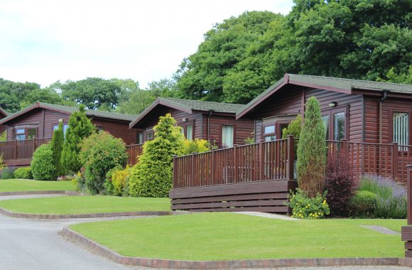 Chalets on Campsites, Caravan Parks & Holiday Parks in the UK | BH&HPA ...